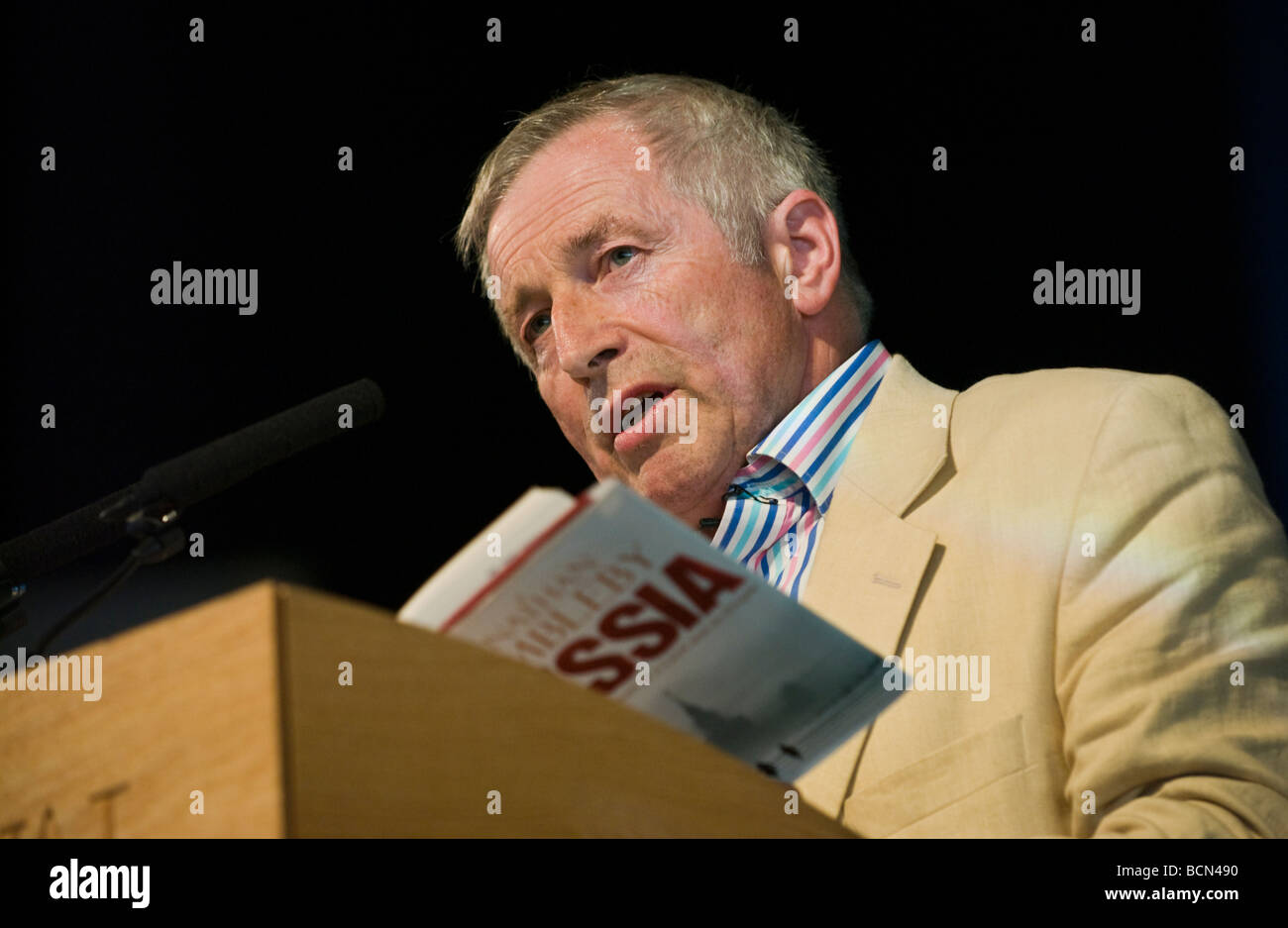 Jonathan Dimbleby broadcaster, tv presenter and author pictured at Hay ...