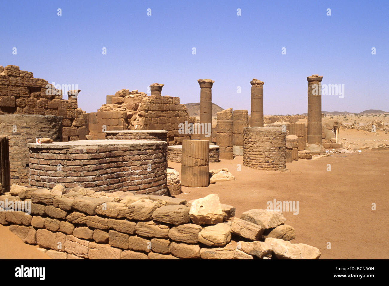 sudan nubia Archaeological rests to Musawwarat Stock Photo - Alamy