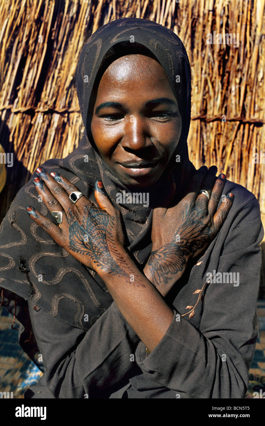 sudan nubia Decorations with the henna tamnar Stock Photo - Alamy