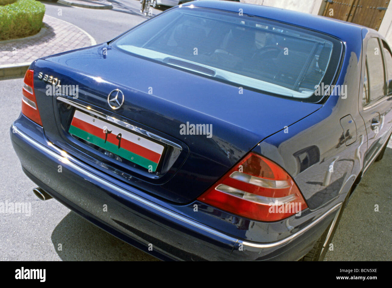 Empty quarter and oman and car hi-res stock photography and images - Alamy
