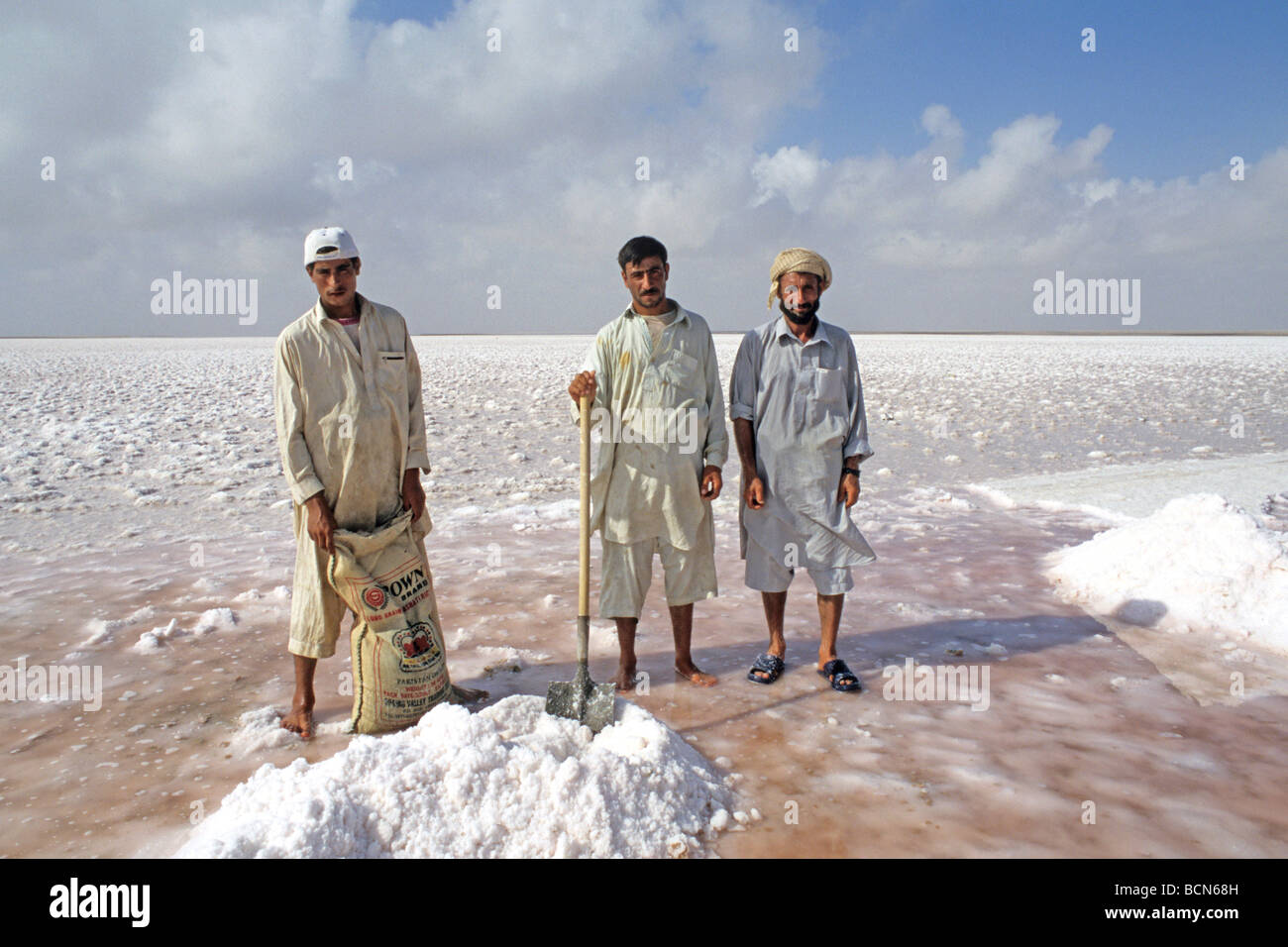 oman saline of mahoot Stock Photo - Alamy
