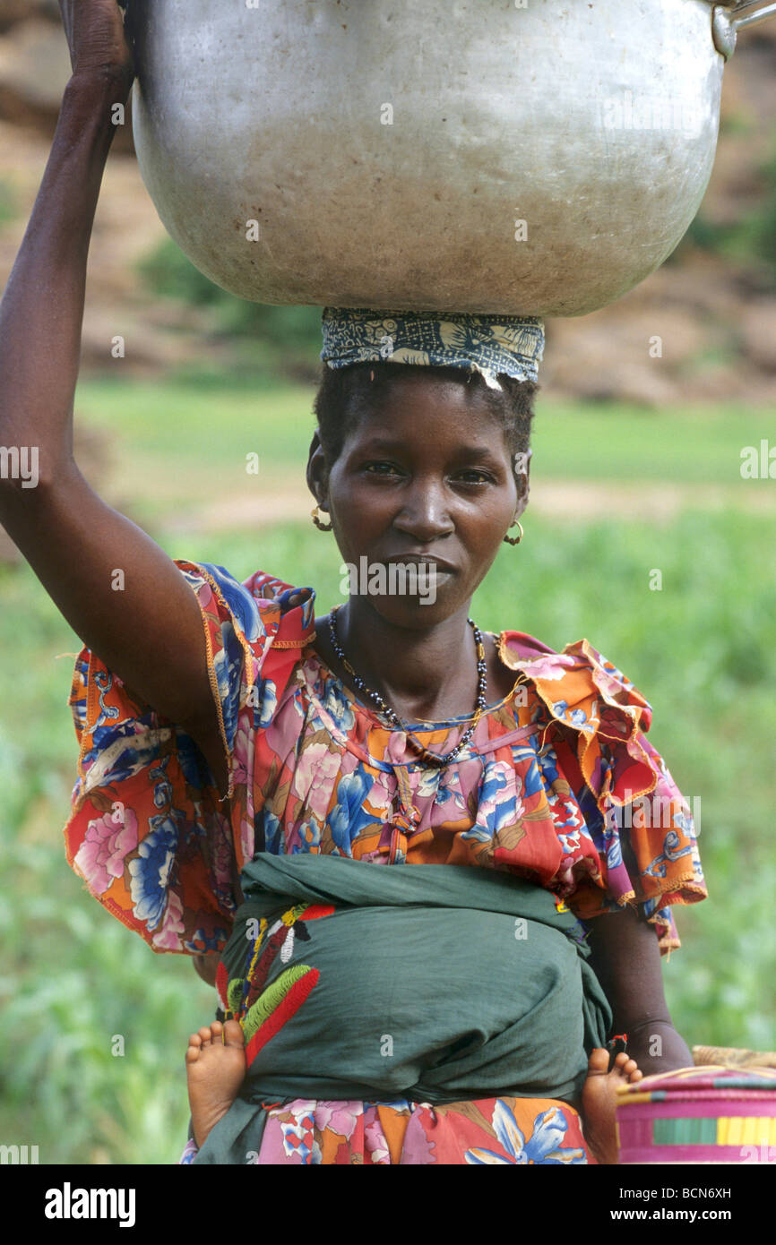 dogon people mali Stock Photo - Alamy