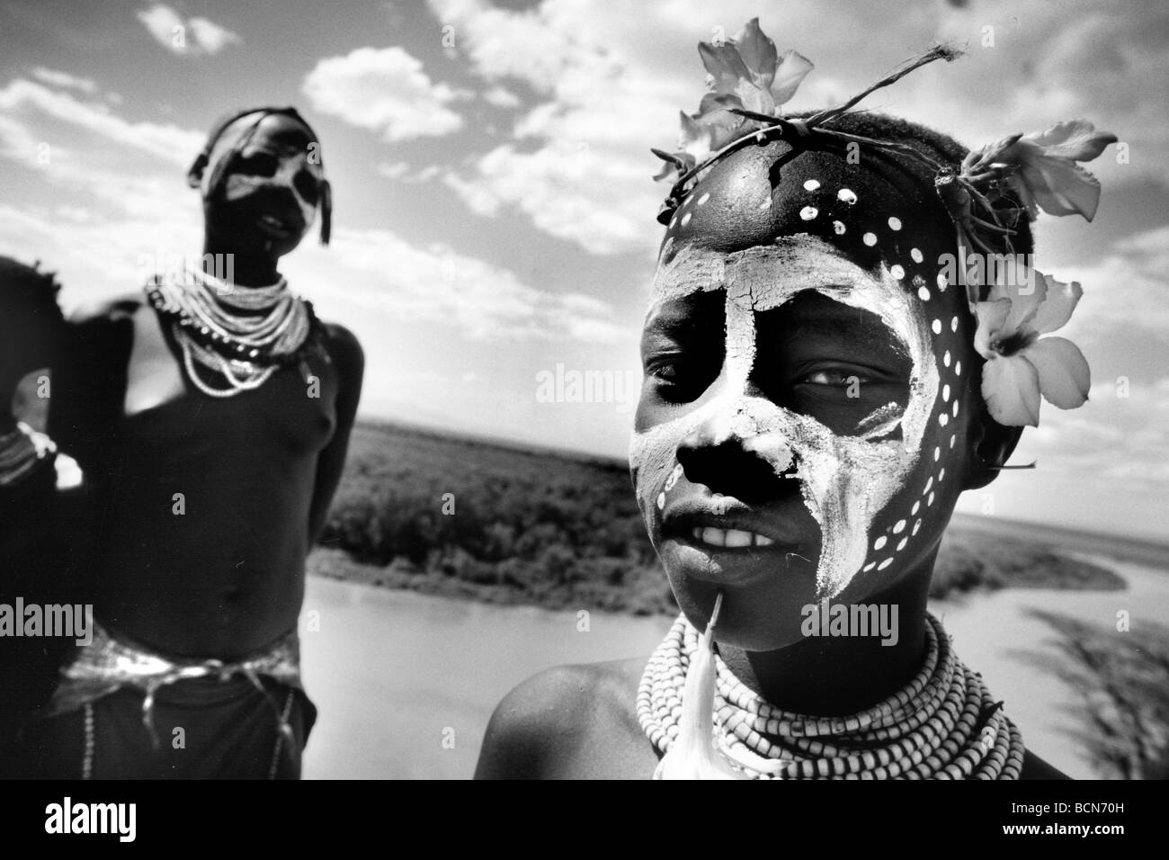 Ethiopia lower omo tribe Black and White Stock Photos & Images - Alamy