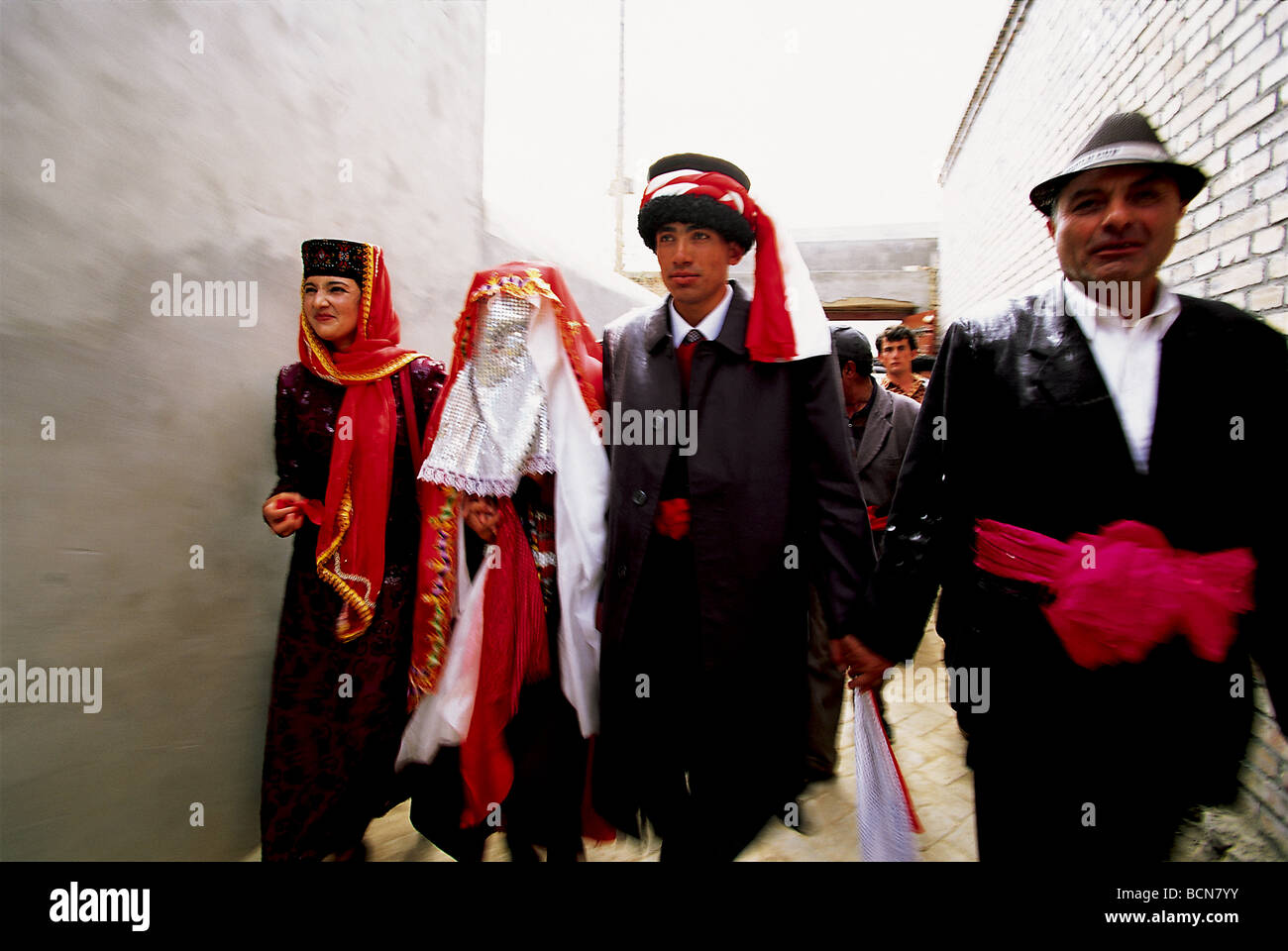 Taxkorgan tajik autonomous county hi-res stock photography and images ...