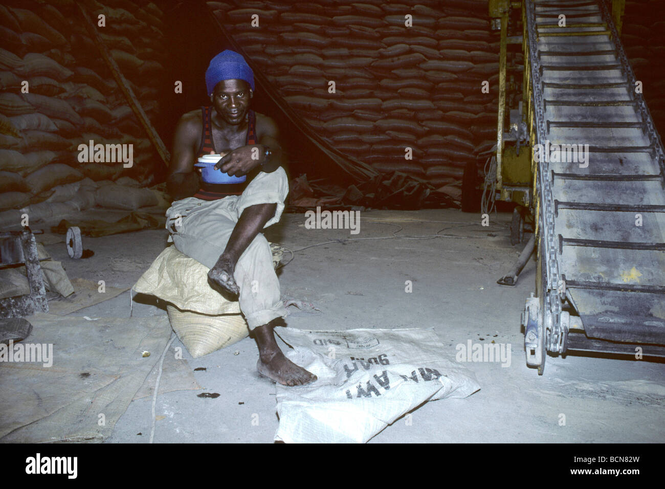 African tea factory hi-res stock photography and images - Alamy