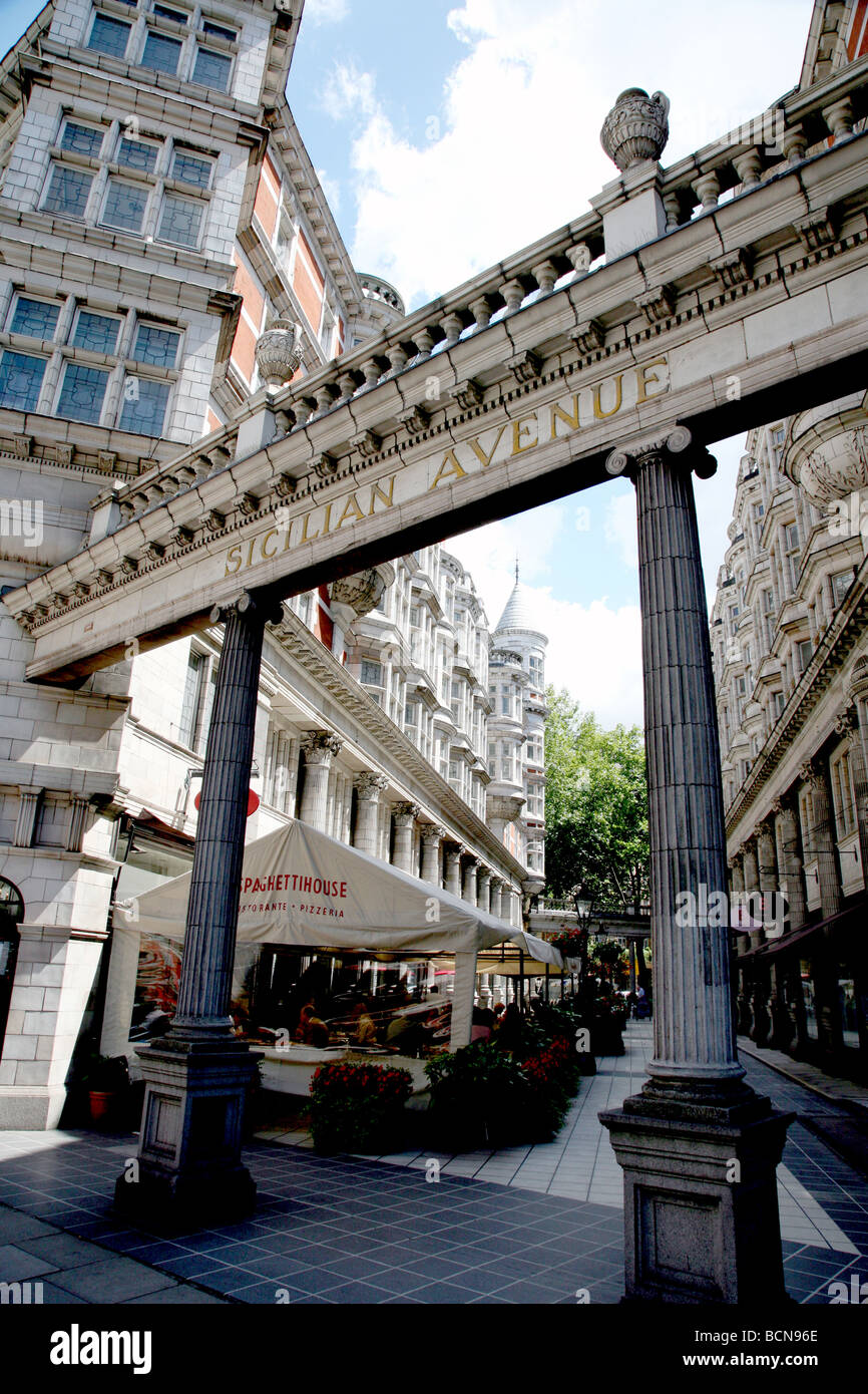 Spaghetti house restaurant london hi-res stock photography and images ...