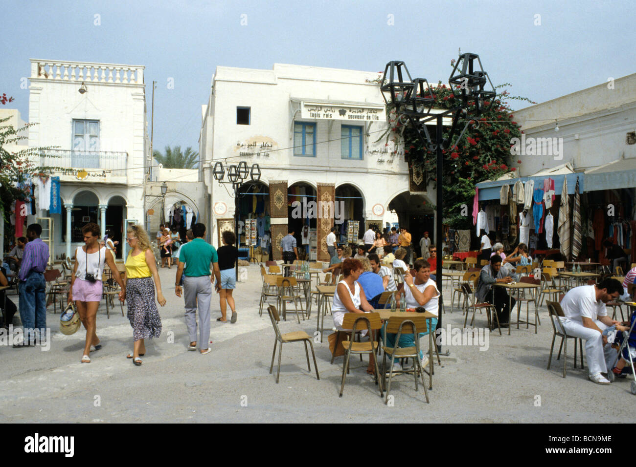 Djerba shopping hi-res stock photography and images - Alamy