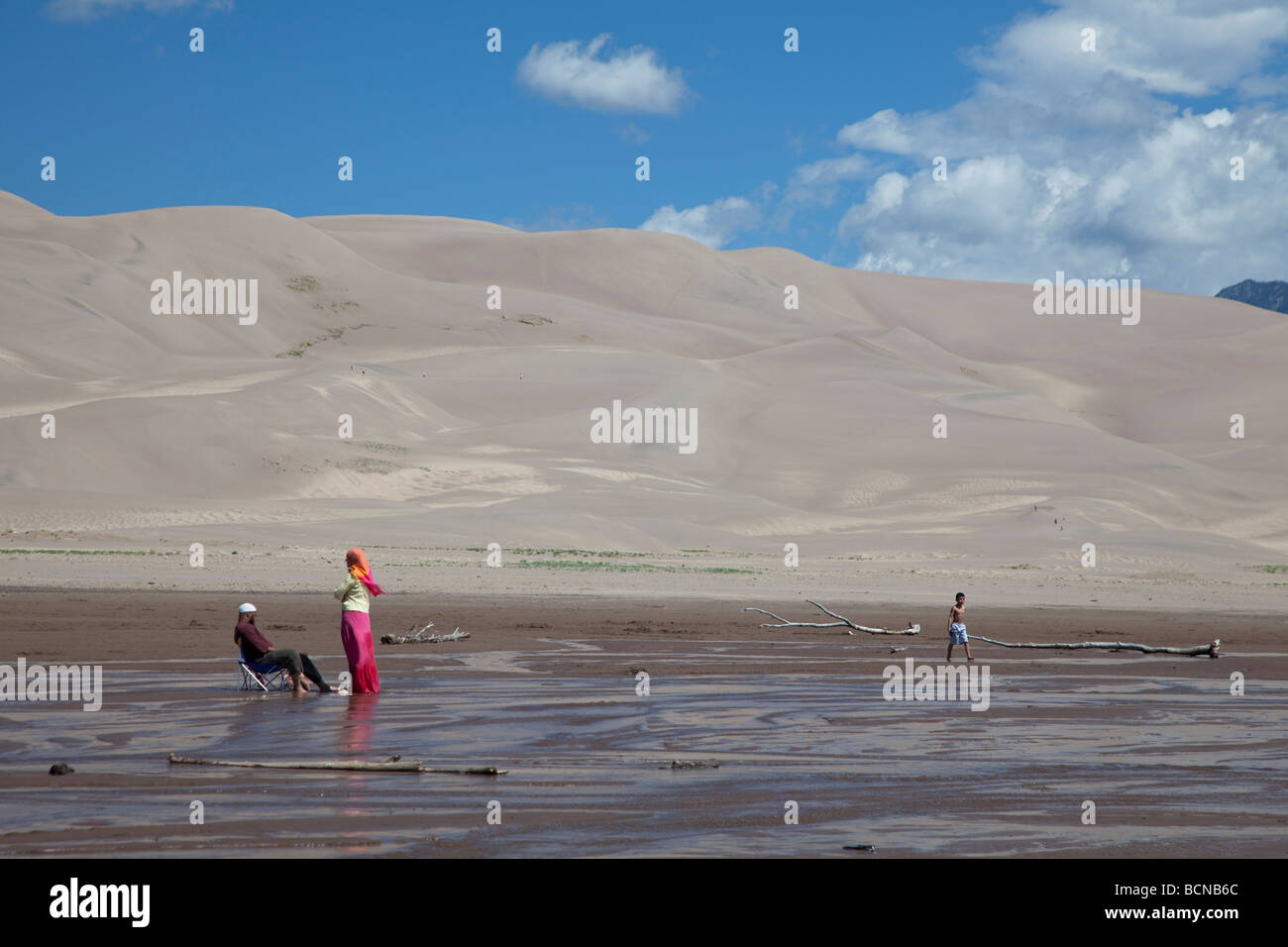 Mosca Colorado Vacationers along Medano Creek in Great Sand Dunes ...
