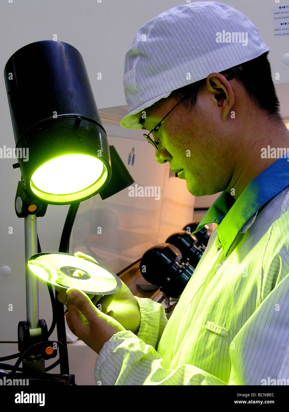 Microchip factory china hi-res stock photography and images - Alamy