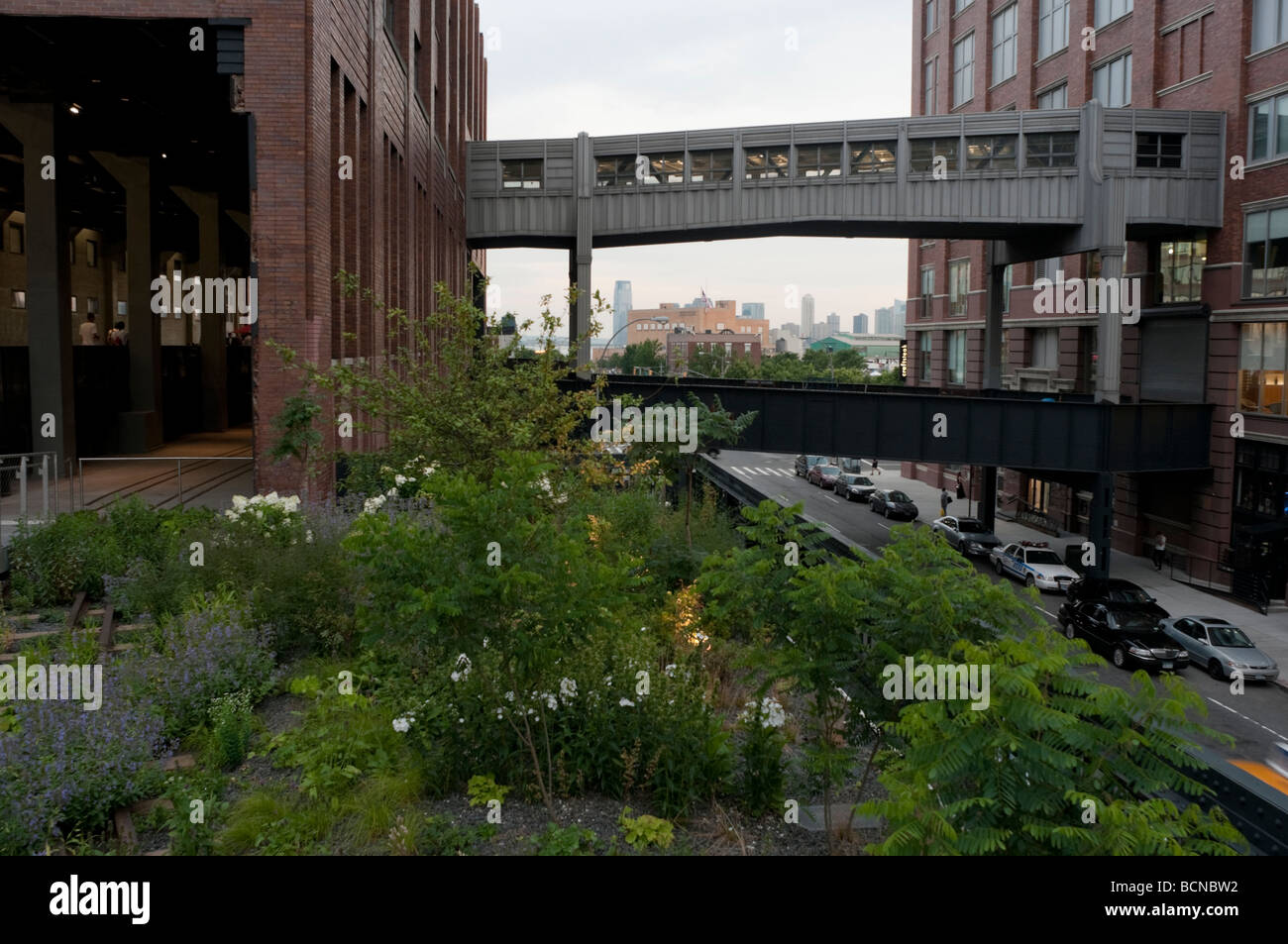 High line gardens hi-res stock photography and images - Alamy