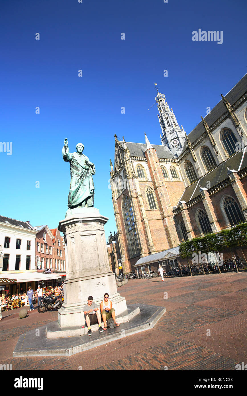 Haarlem, Noord North Holland, Netherlands. De grote Markt in summer ...