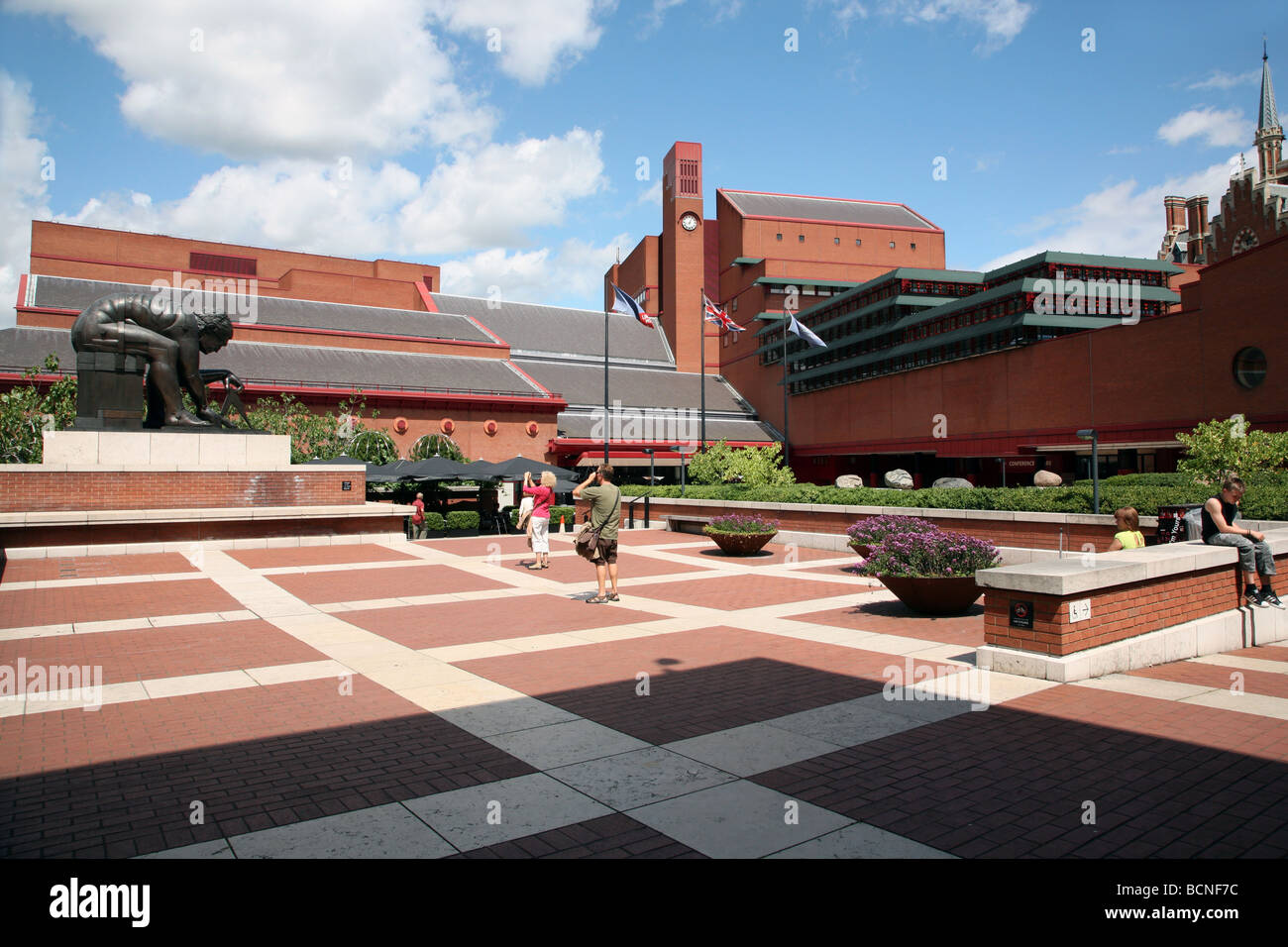 British Library, Euston Road, London Stock Photo - Alamy