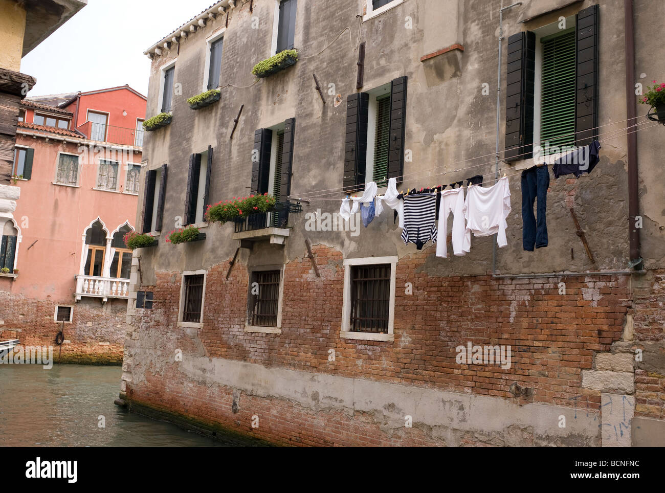 Washing on line Stock Photo - Alamy