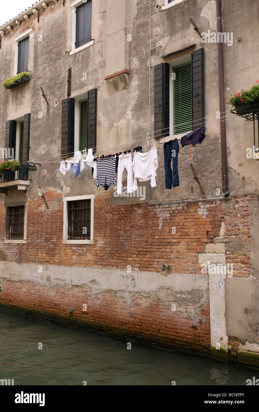 Washing on line Stock Photo - Alamy