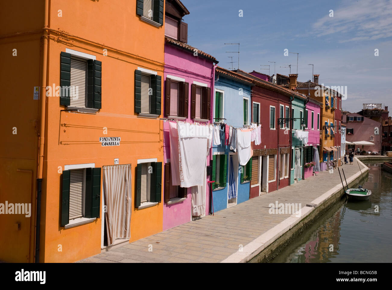 brightly coloured house fronts,brightly clored houses Stock Photo - Alamy
