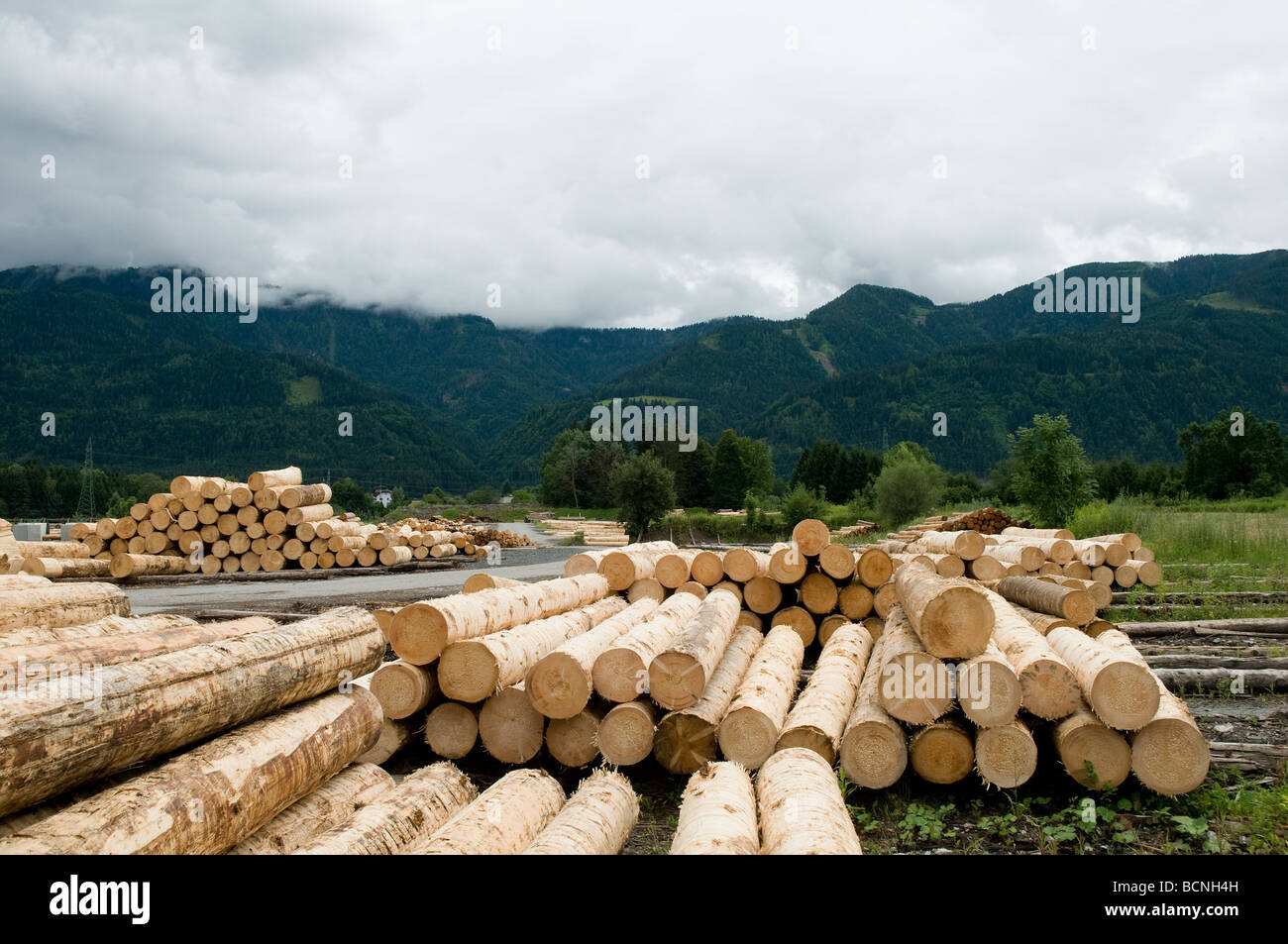 Old lumber yard hi-res stock photography and images - Alamy