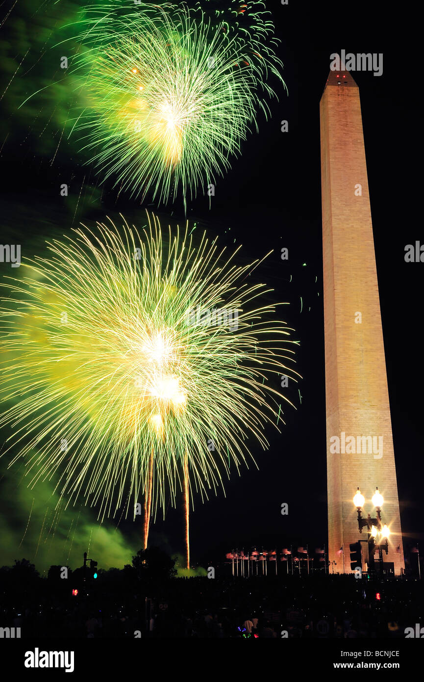 Dc fireworks 4th of july monument hi-res stock photography and images ...