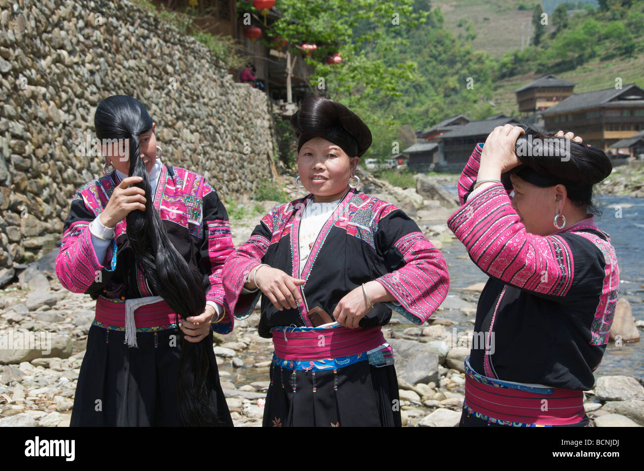 Women Of The Ethnic Group Yao High Resolution Stock Photography and ...