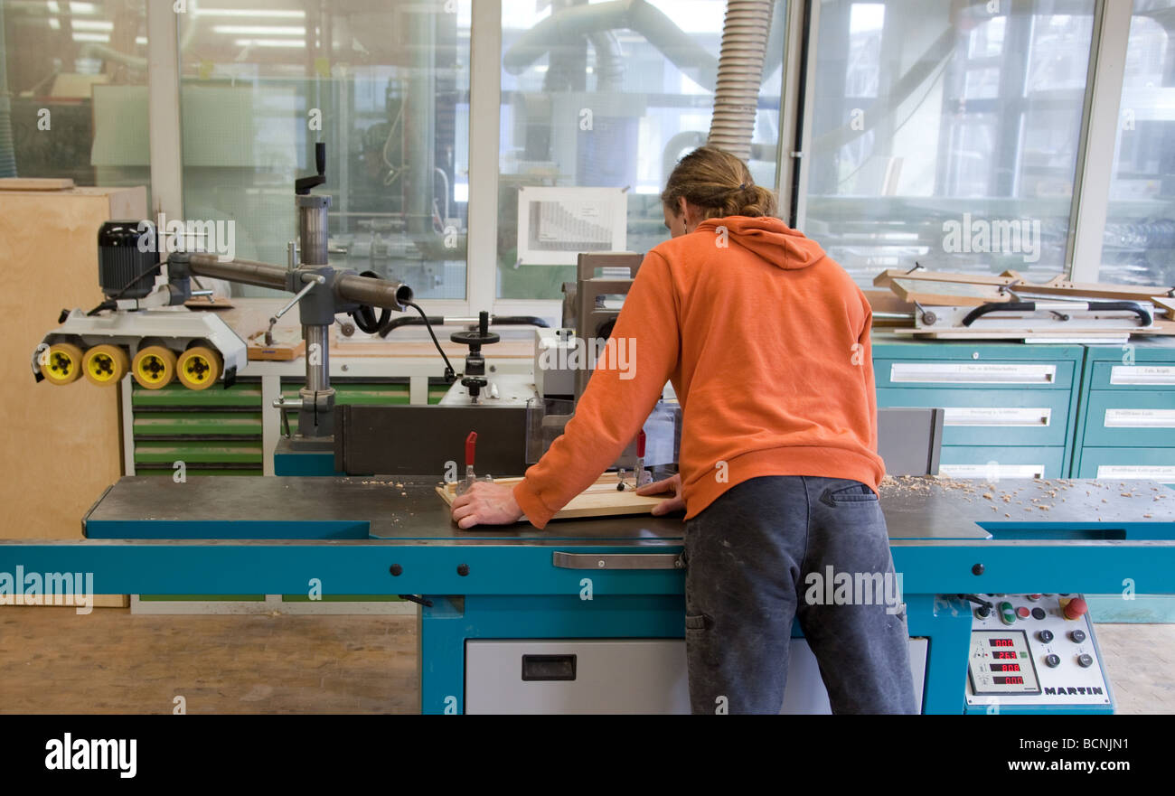 Milling machine and wooden panel hi-res stock photography and images ...