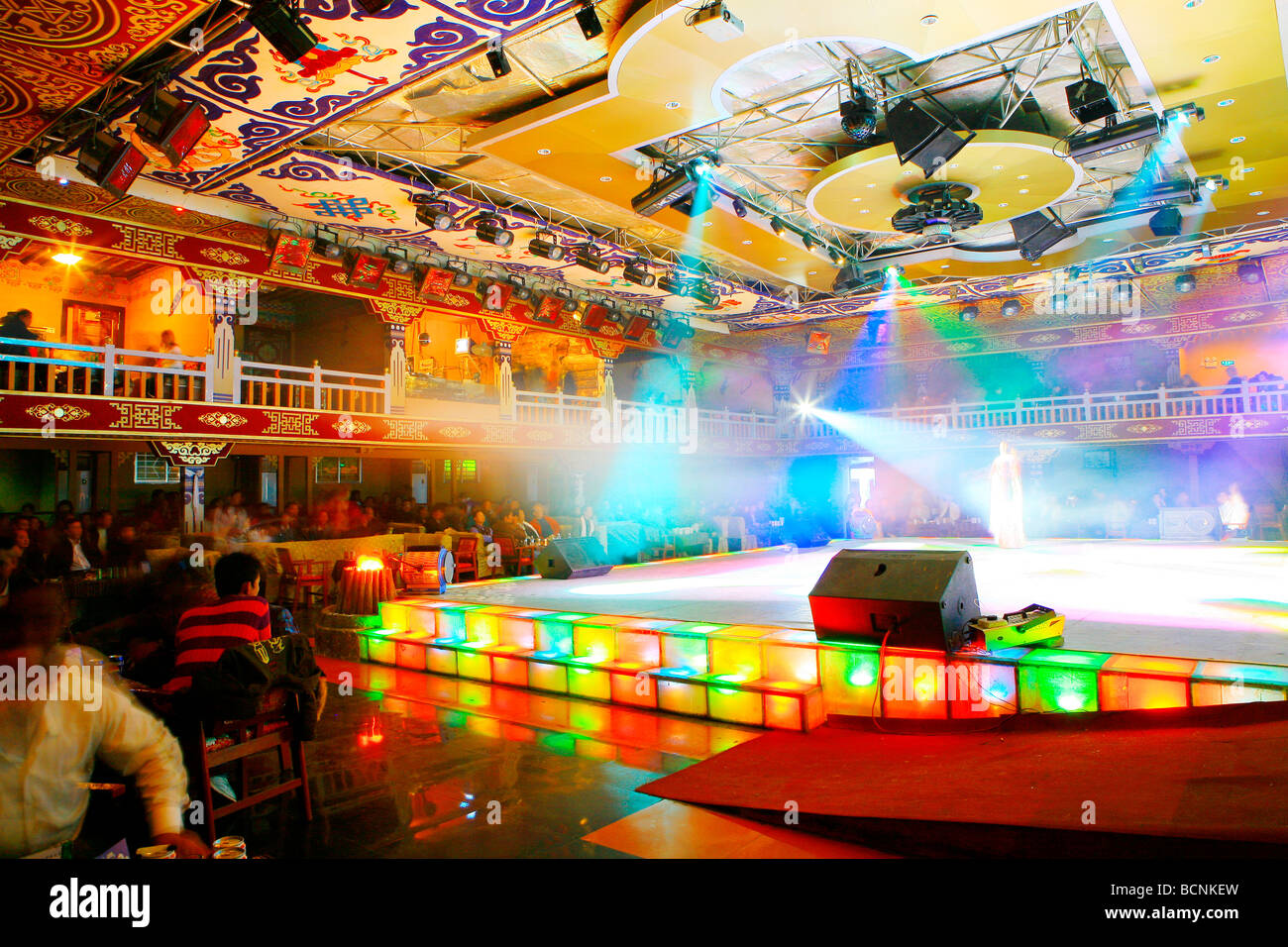 Tibetan singer hi-res stock photography and images - Alamy