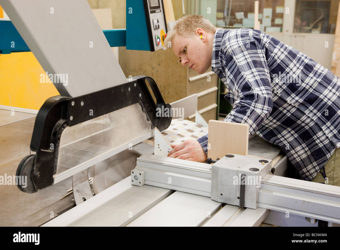 Cutting master circular saw cut hi-res stock photography and images - Alamy