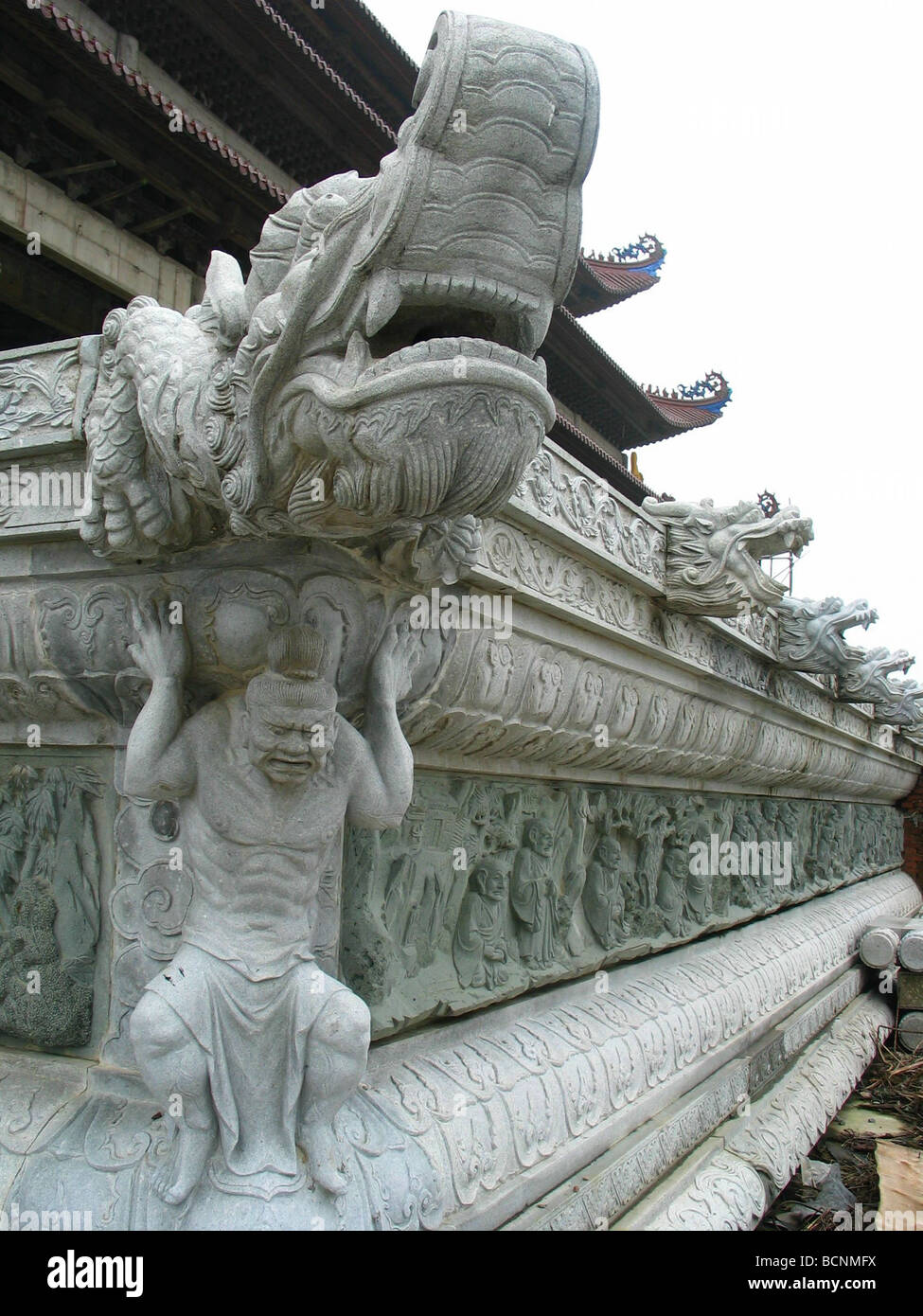 Dragon Heads Stock Photos & Dragon Heads Stock Images - Alamy