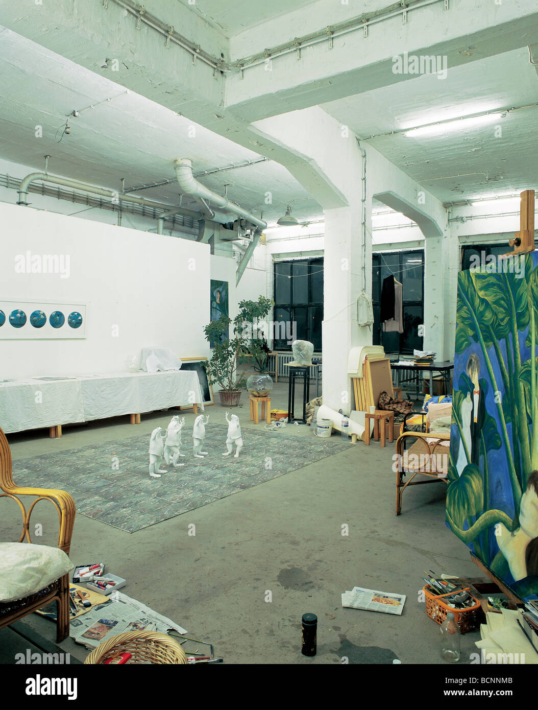 Ma han studio hi-res stock photography and images - Alamy