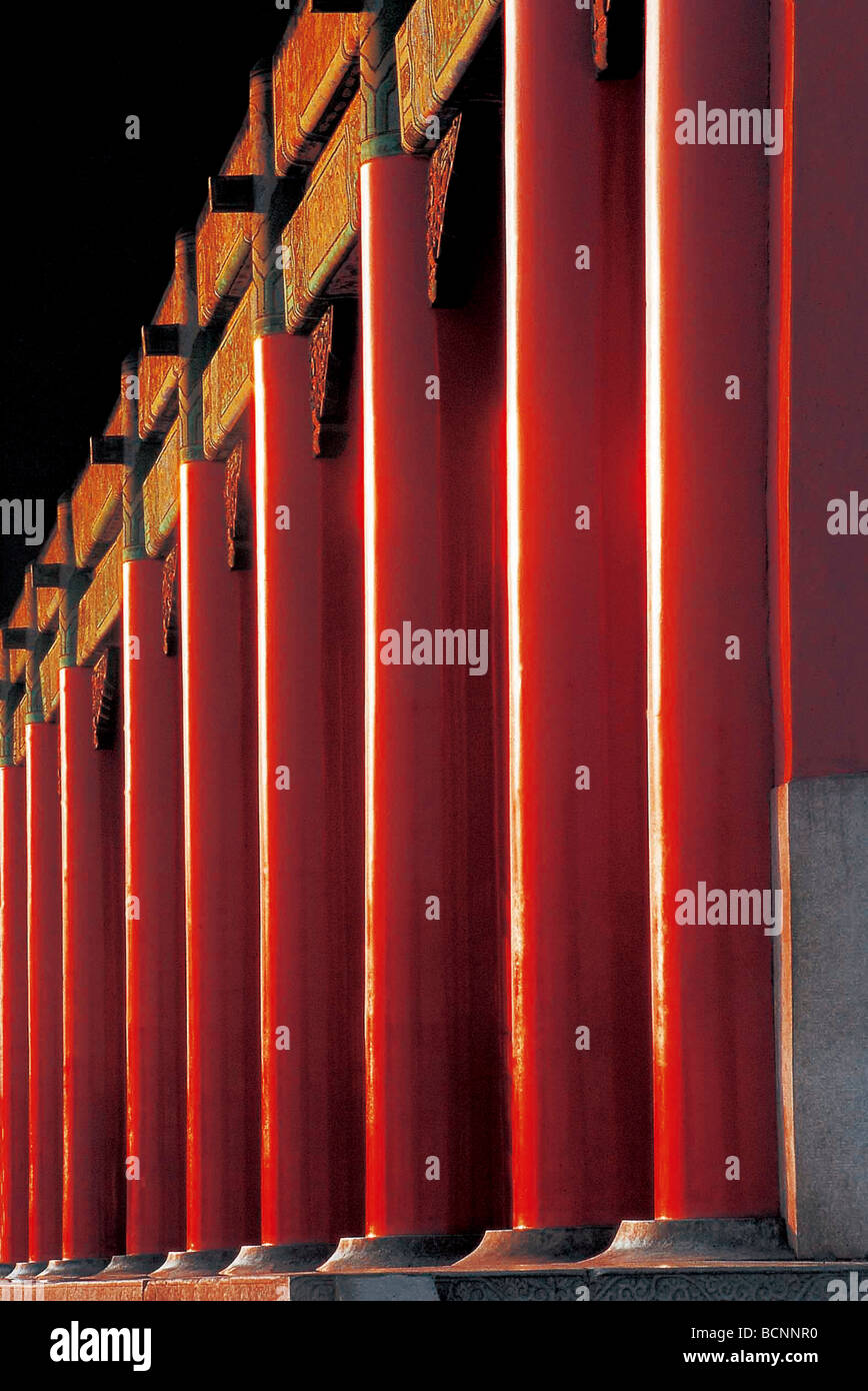 Red pillars outside of the Hall of Supreme Harmony, Forbidden City ...