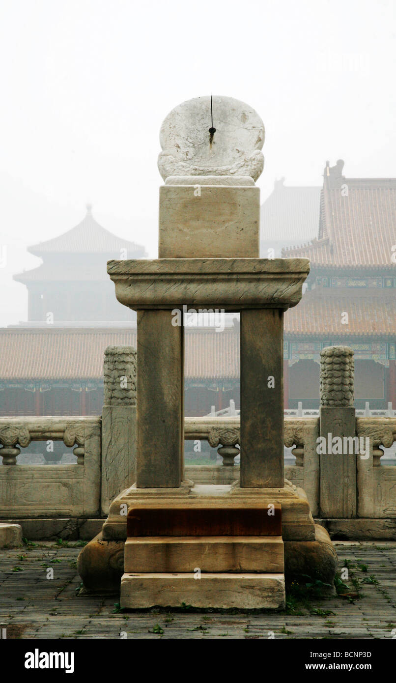 Sundial outside of Hall of Supreme Harmony, Forbidden City, Beijing ...