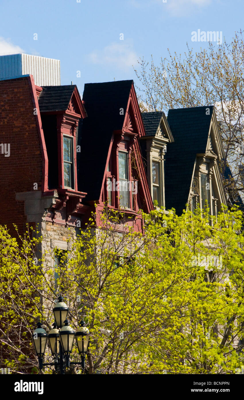 French row houses hi-res stock photography and images - Alamy