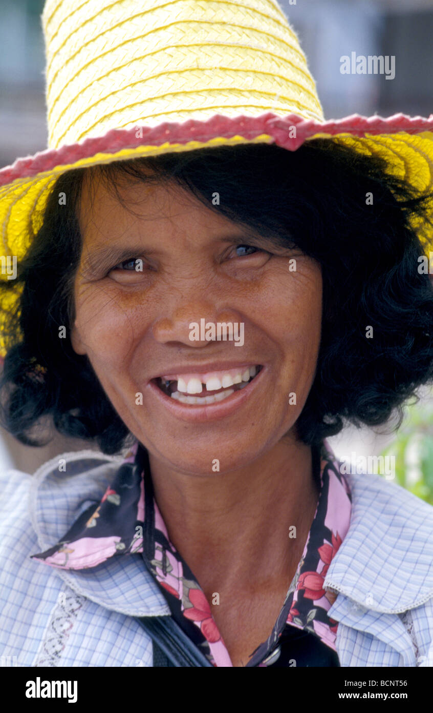 woman mahachai thailand Stock Photo - Alamy