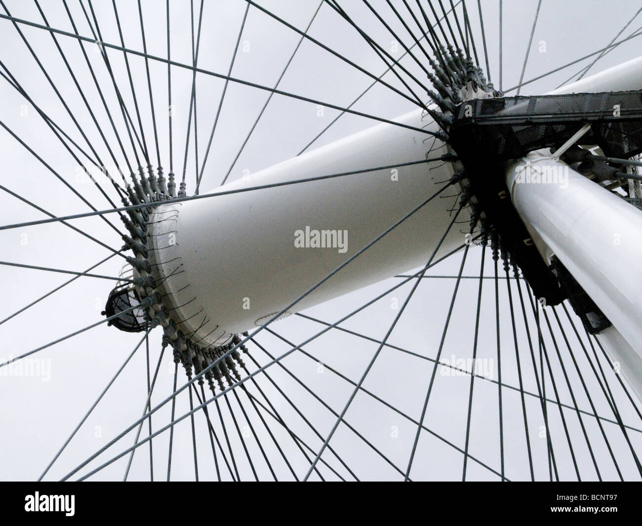 The hub and spokes of the Millennium wheel. London UK Stock Photo - Alamy