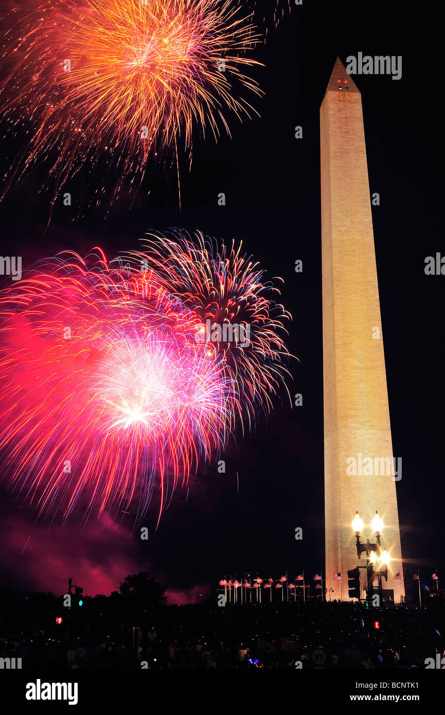 Washington dc summer fireworks hi-res stock photography and images - Alamy