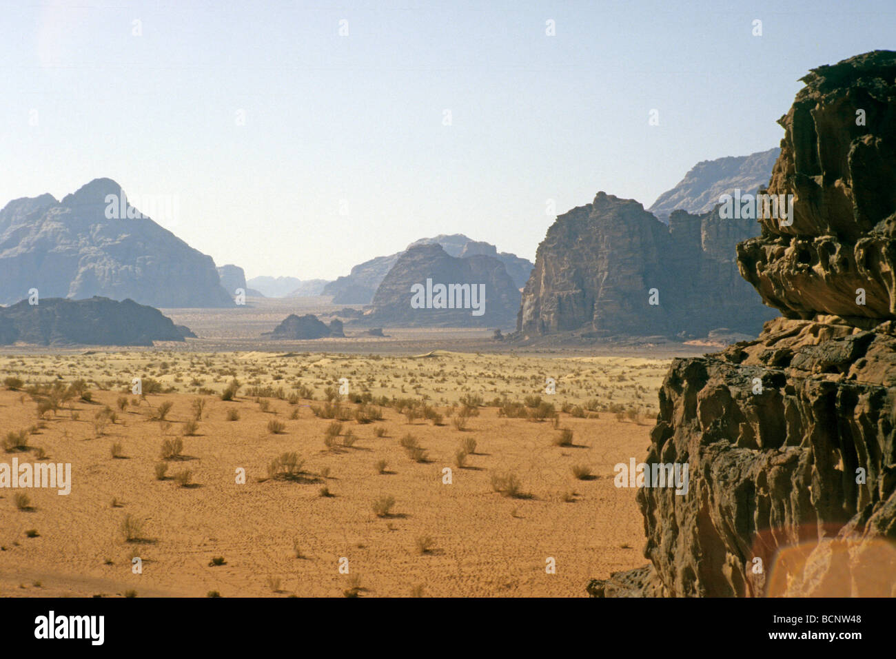 saudi arabia nefud desert Stock Photo - Alamy