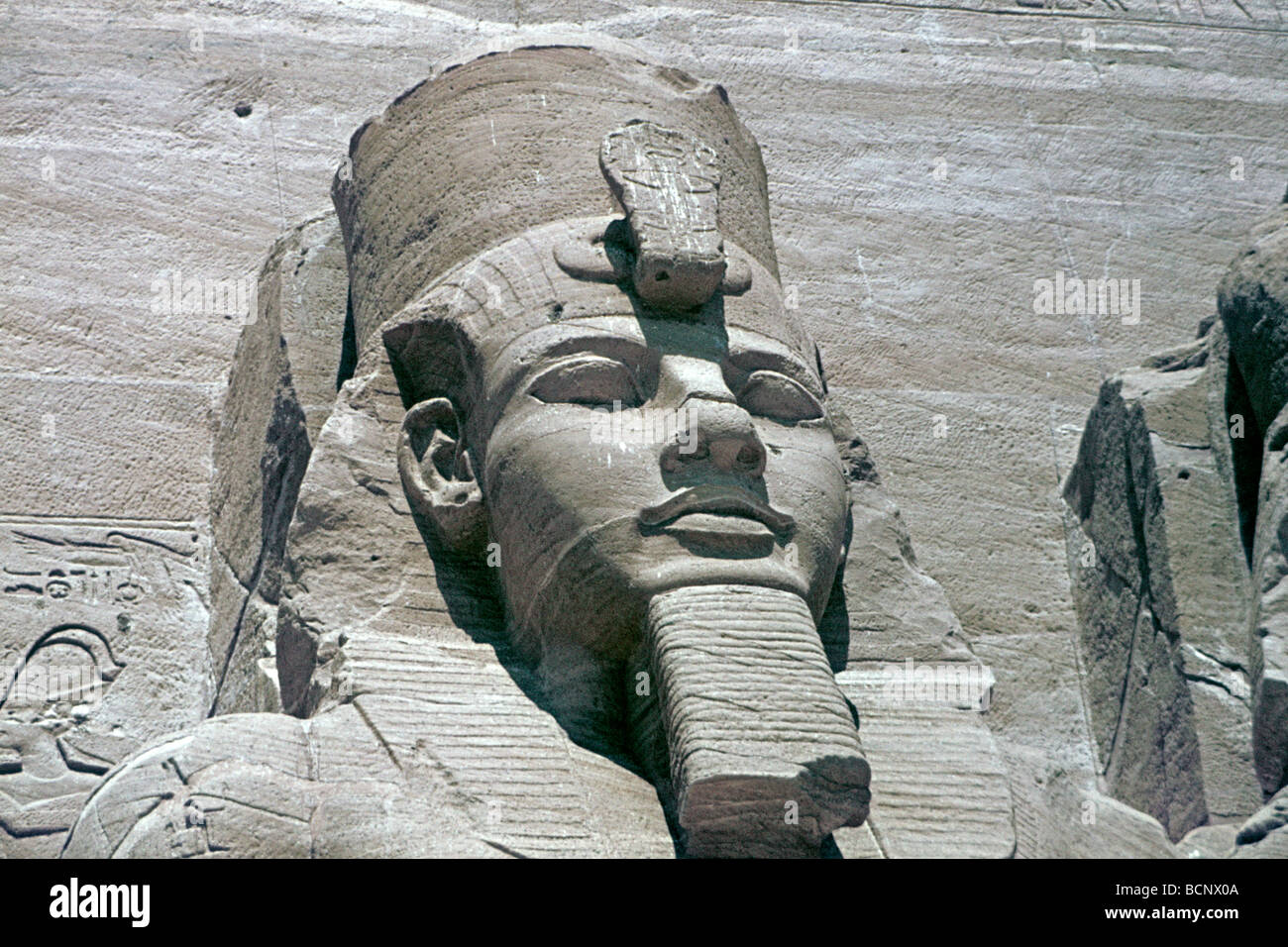 Arabic statues hi-res stock photography and images - Alamy