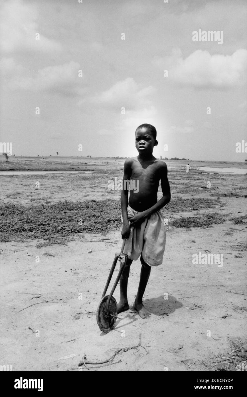 Mali woman work Black and White Stock Photos & Images - Alamy