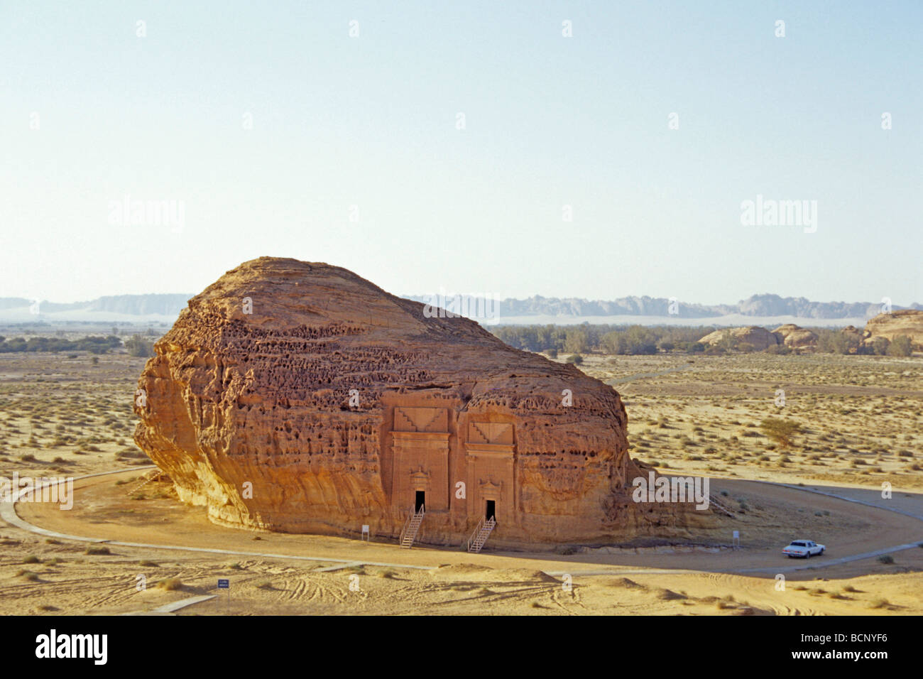 saudi arabia madain ruins Stock Photo - Alamy