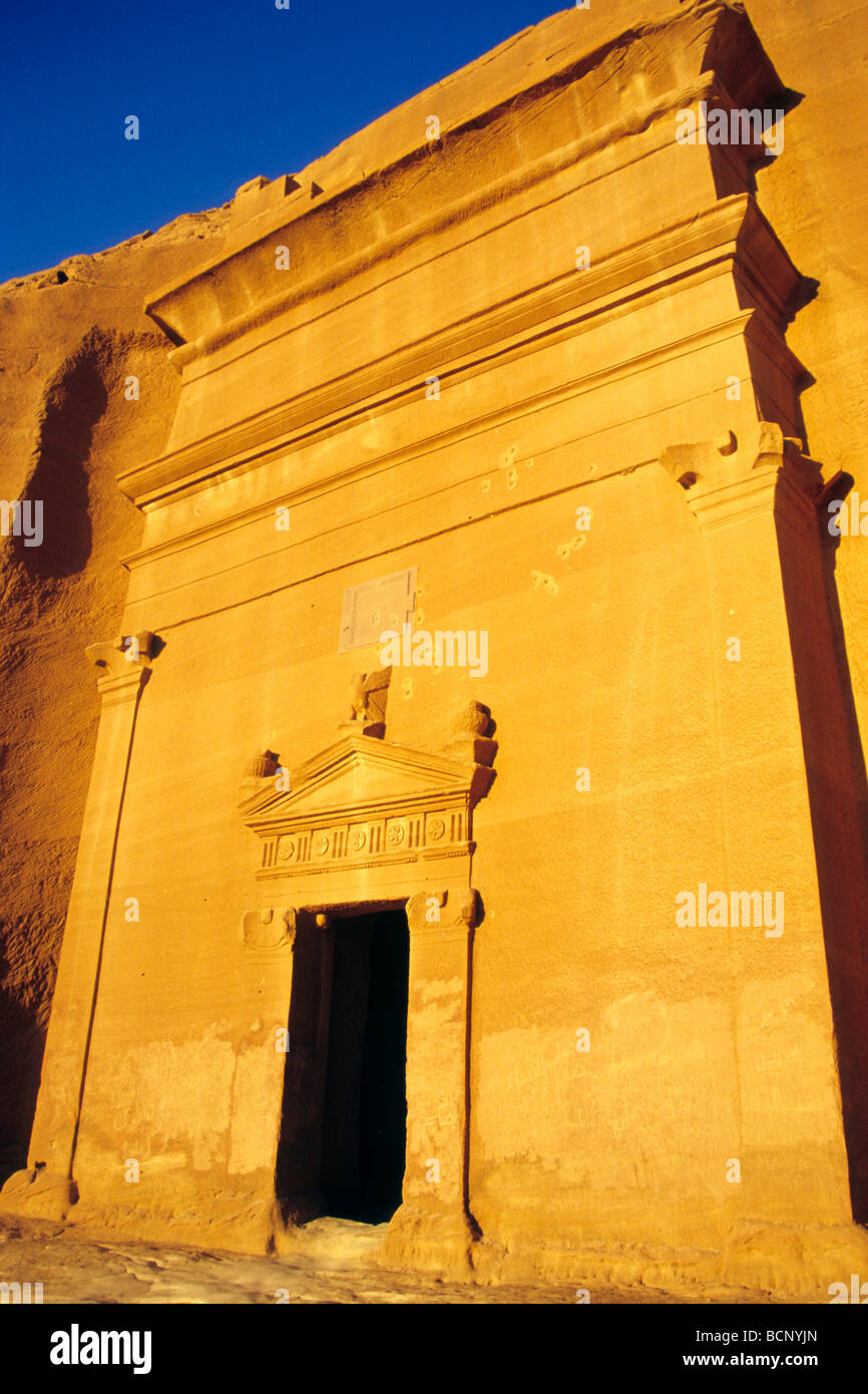 saudi arabia madain ruins Stock Photo - Alamy