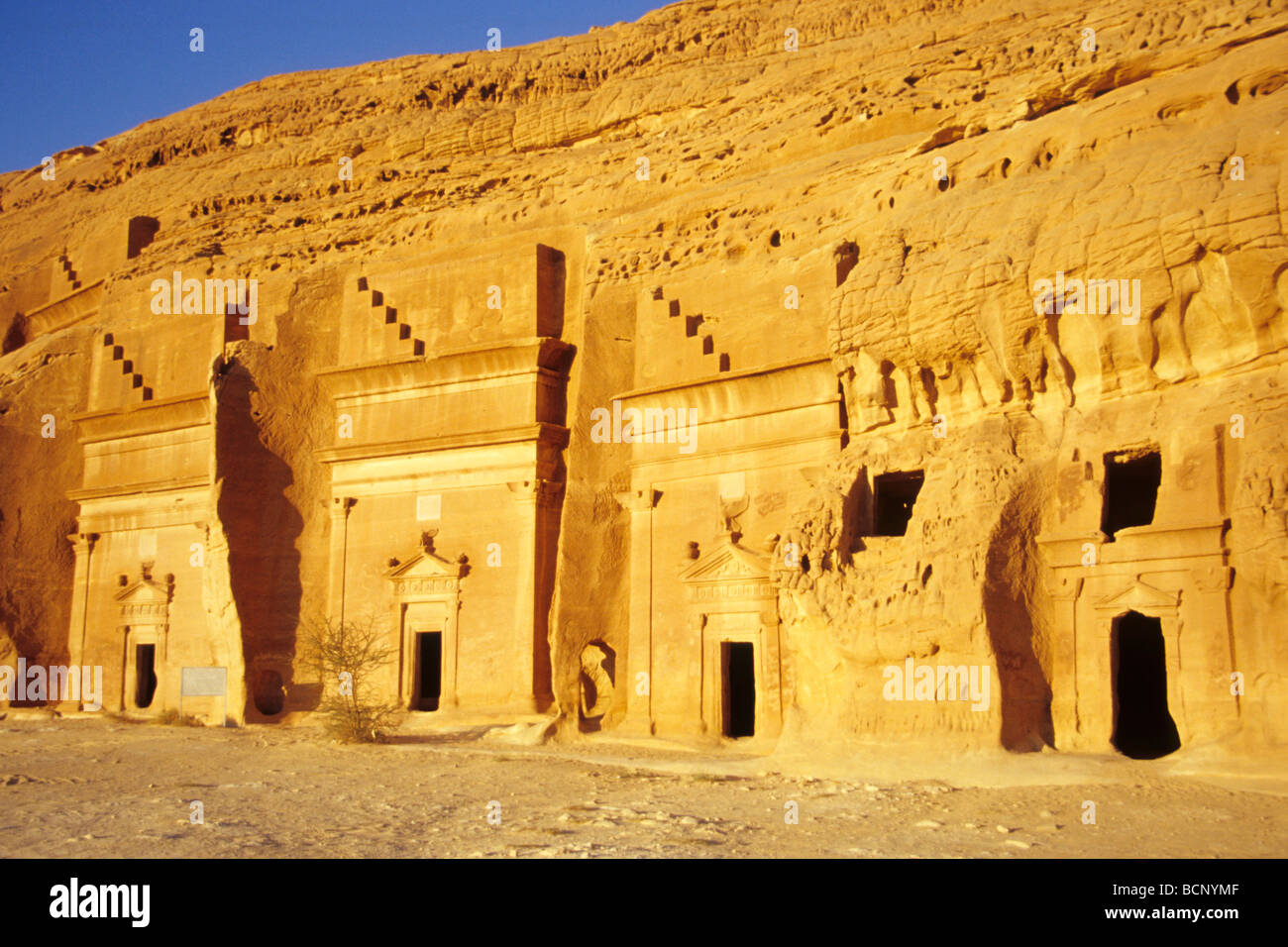 saudi arabia madain ruins Stock Photo - Alamy