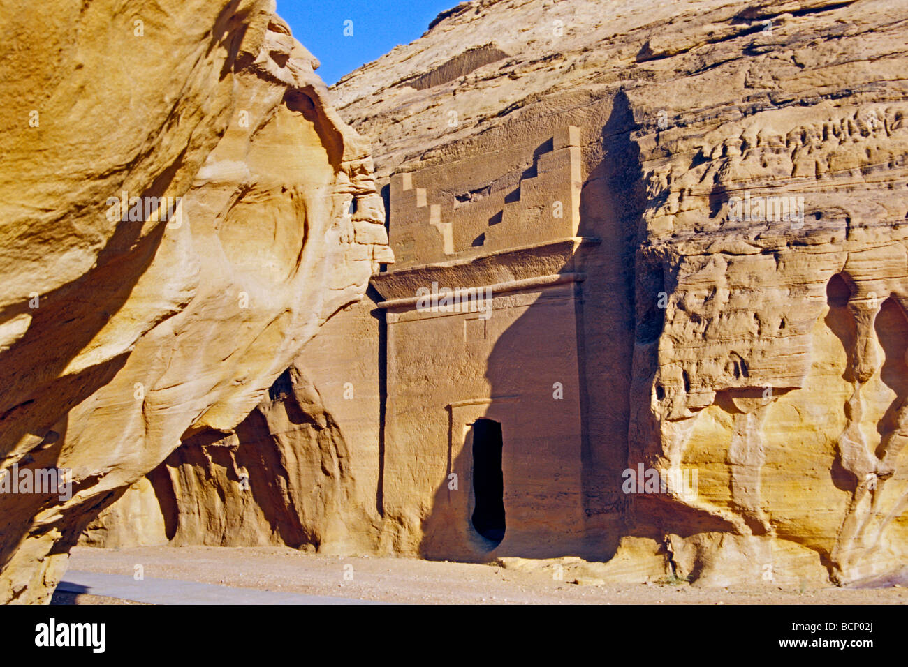 saudi arabia madain saleh Stock Photo - Alamy