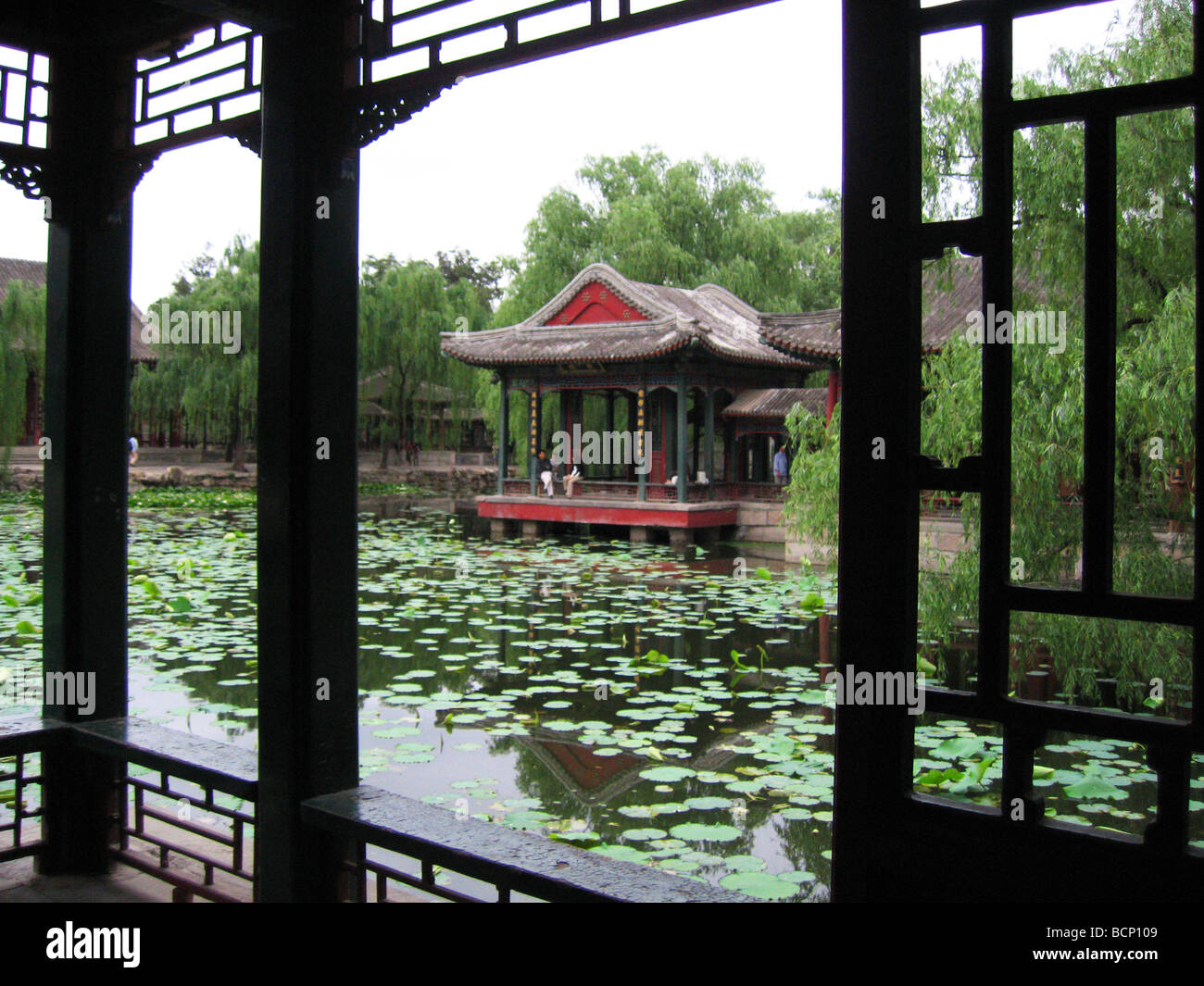 Waterside Pavilion of Yinlv in the Garden of Harmonious Interests in ...