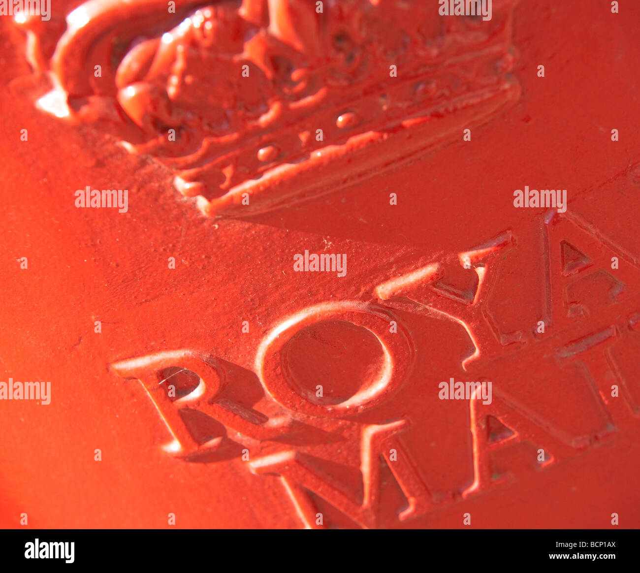 Royal mail crown logo hi-res stock photography and images - Alamy