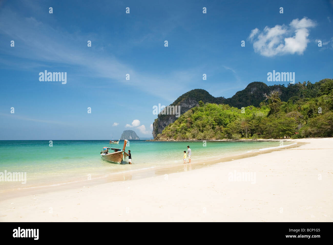 Koh mook tropical island hi-res stock photography and images - Alamy