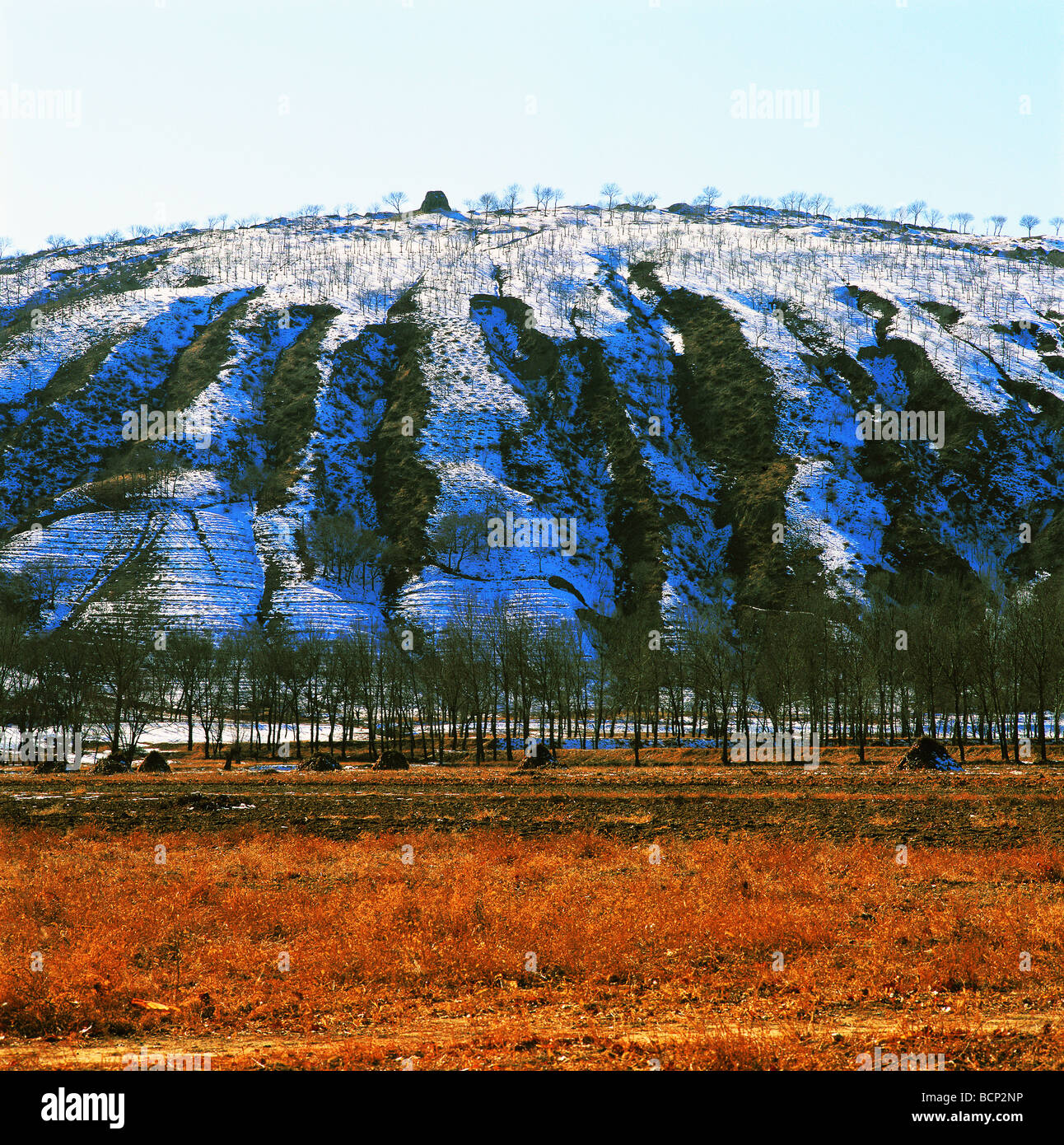 Wuqi mountain hi-res stock photography and images - Alamy