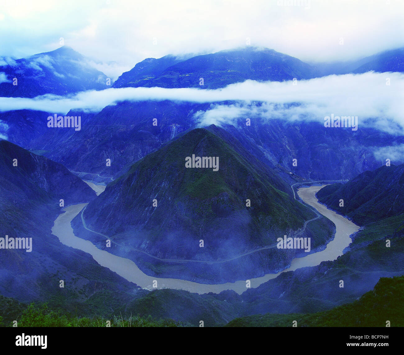 First bend of the Jinsha River, Benzilan District, Deqin County, DiQing ...