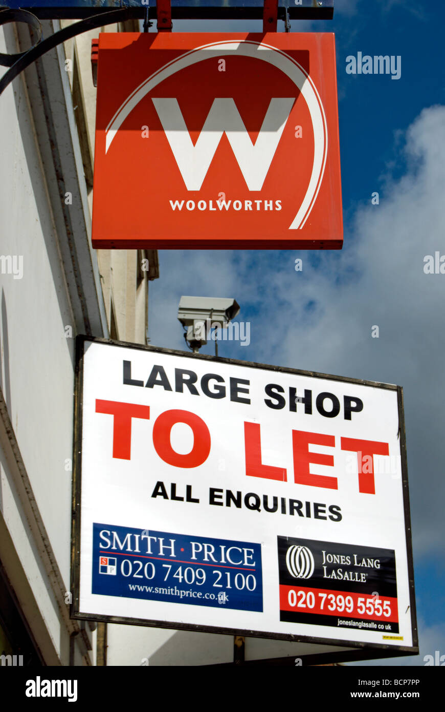 Woolworths shop sign hi-res stock photography and images - Alamy
