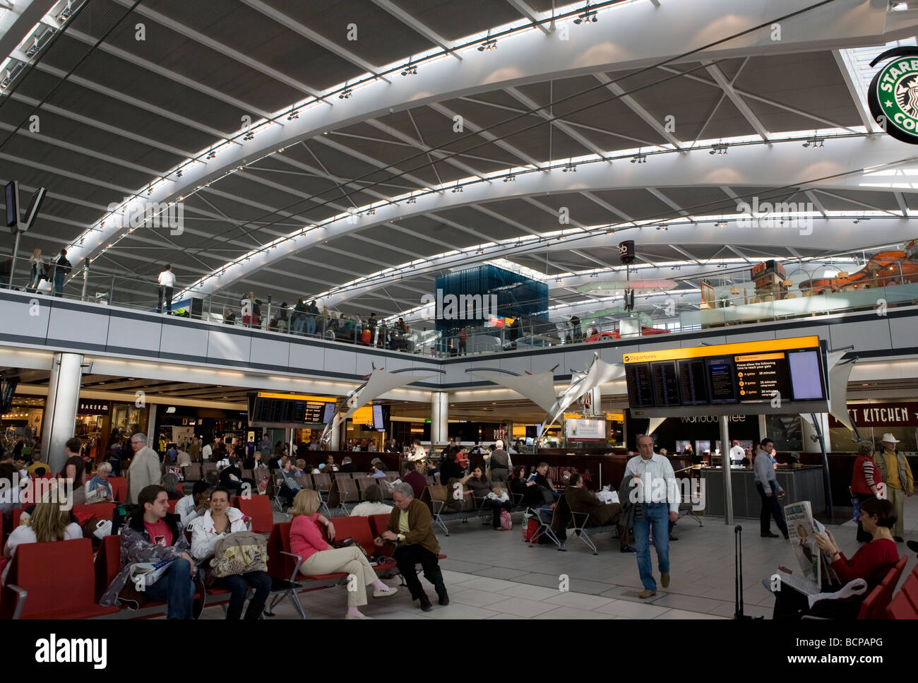 Interior of terminal 5 hi-res stock photography and images - Alamy