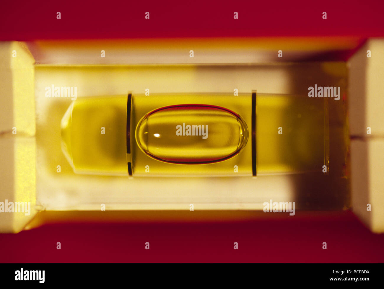 Absolute middle hi-res stock photography and images - Alamy