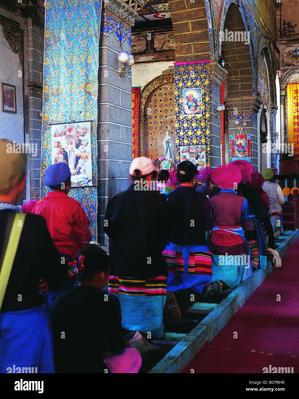 Tibetan attending Christmas mass in Cizhong Roman Catholic Church in ...