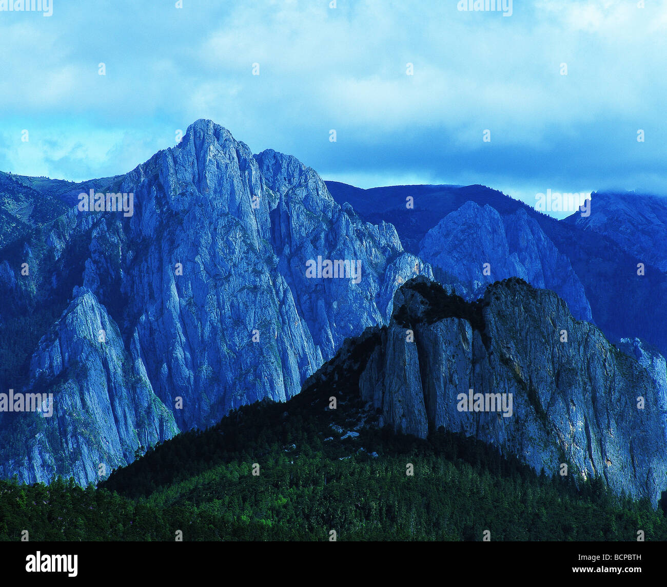 Snow Mountain in Shangri-la, DiQing Tibetan Autonomous Prefecture ...